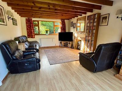 South Rough, Newick £650,000